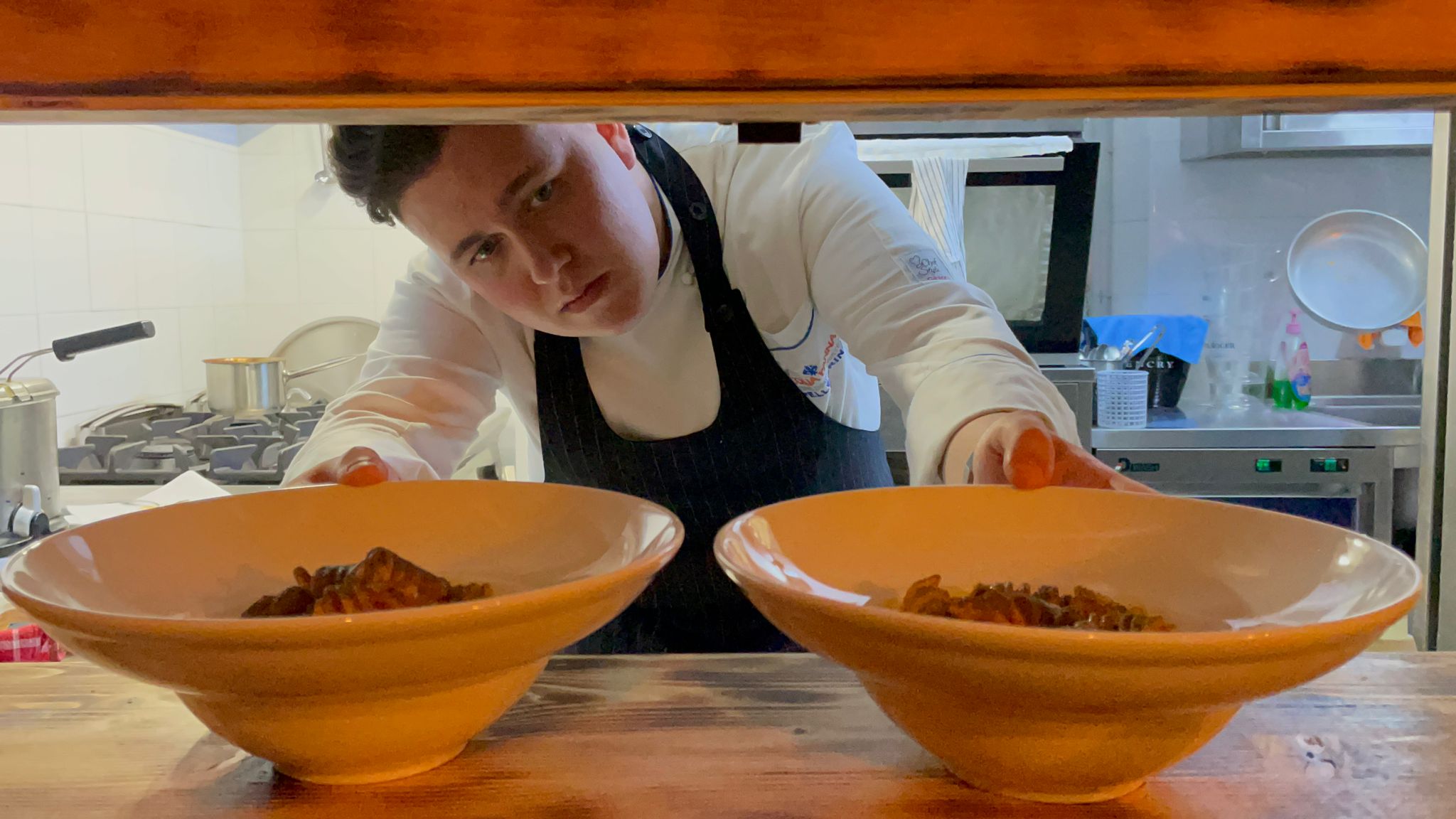 Daniele Ferrigno: territorio e stagionalità anche nei dolci - Accademia ...